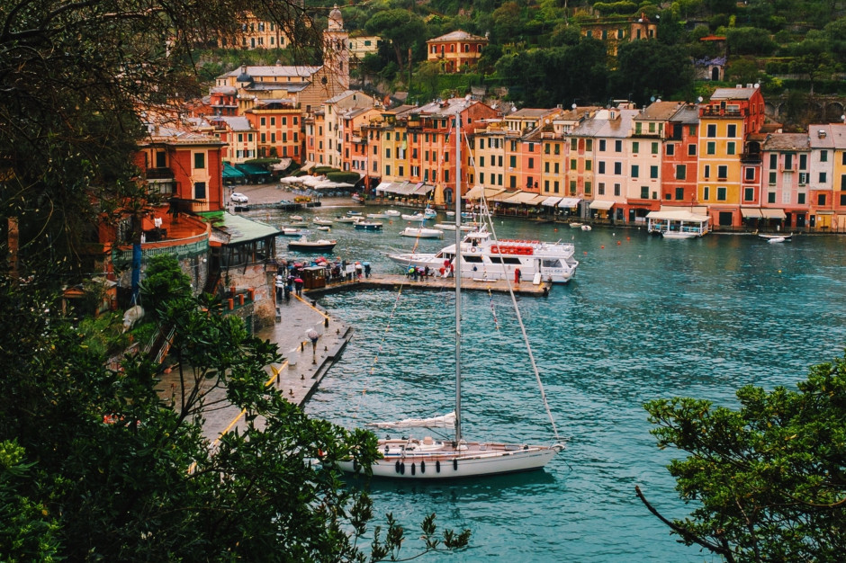 Portofino wprowadza dwie czerwone strefy "no selfie". Czy włoskie miasteczko zamieni się w ...