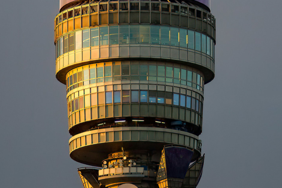 Popadał w ruinę. Teraz najbrzydszy symbol Londynu zamieni się w ...