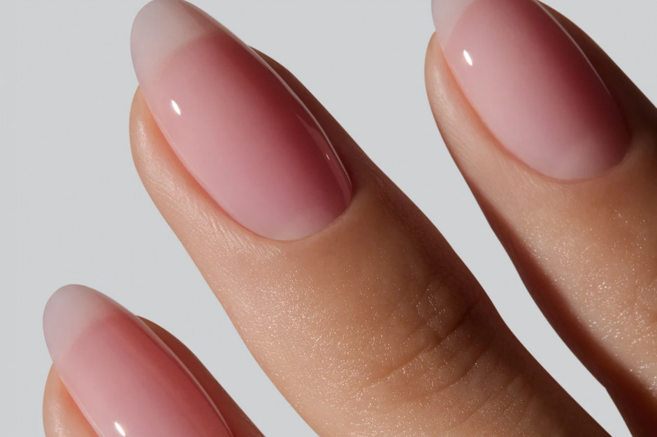 BB Nails to najnowszy manicure sezonu. Poproś o niego swoją stylistkę ...