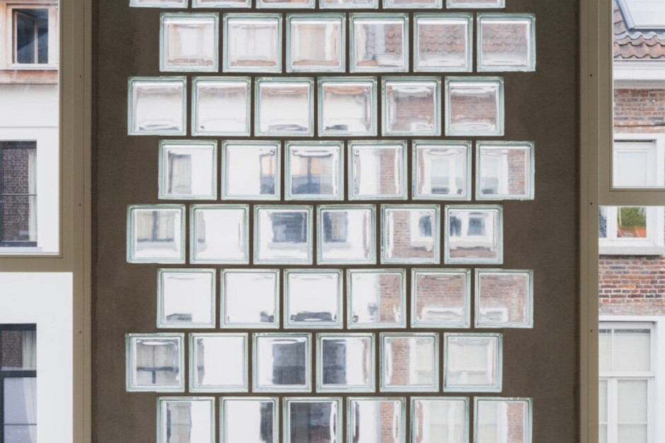 WELL DESIGN: Dom Królowej Śniegu istnieje naprawdę. Glass Brick House w ...