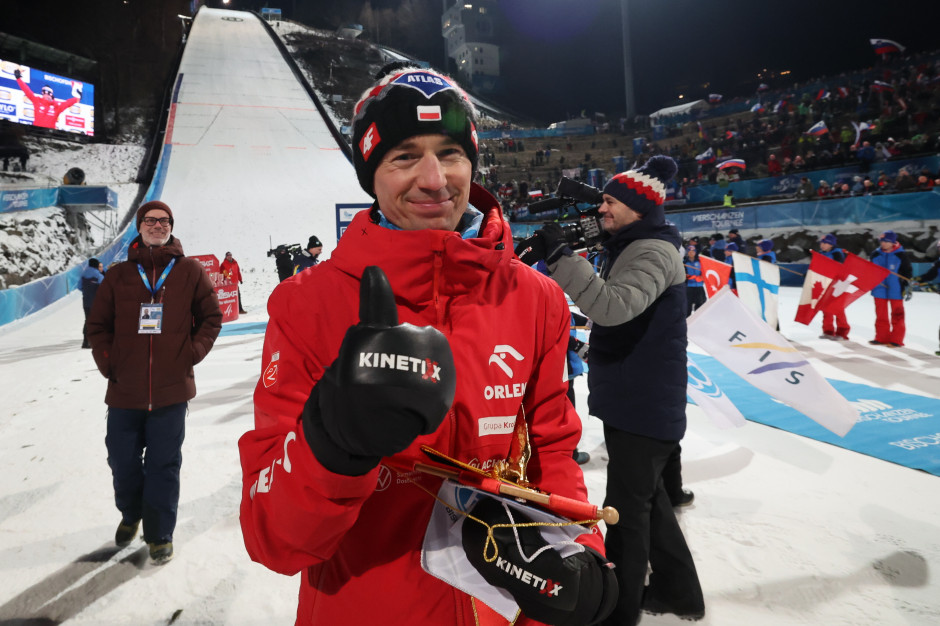 Kamil Stoch pożegnał się z Turniejem Czterech Skoczni. Polski ...