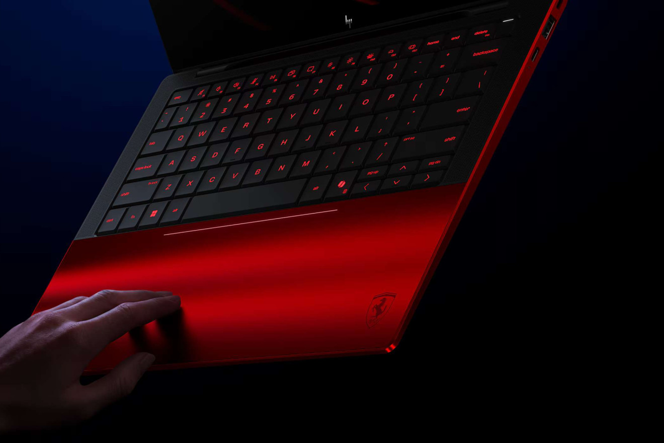 Ferrari wraca do świata laptopów. Ten model wygląda jak supersamochód